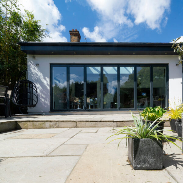 Garden Patio Retreat - LED Construction - Building, Paving and Construction